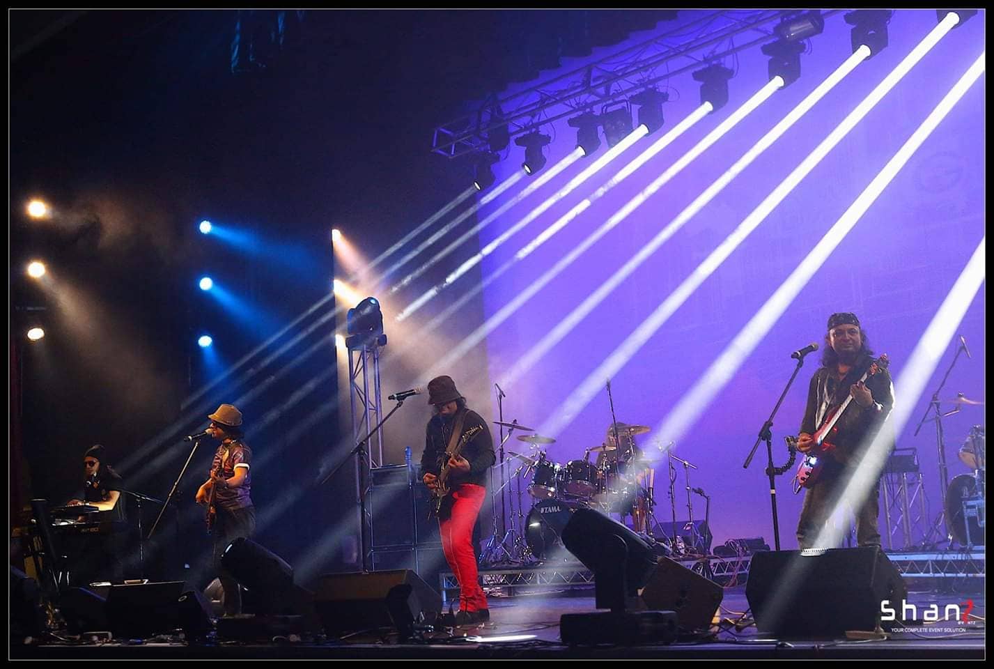 Bangladesh Night Lighting & Atmospheric Hire - Highlight Entertainment